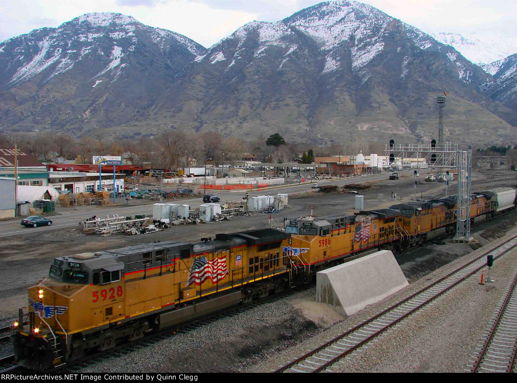 UNION PACIFIC'S M-NYRO,UNIVERSITY AVENUE.